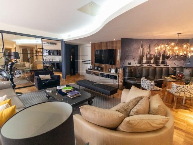 Apartamento para venda em Indianópolis em São Paulo São Paulo de 250.00m² com 3 Quartos, 3 Suítes e 6 Garagens