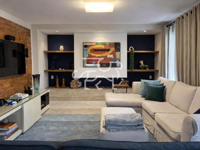 Apartamento para venda em Indianópolis em São Paulo São Paulo de 250.00m² com 4 Quartos, 4 Suítes e 4 Garagens