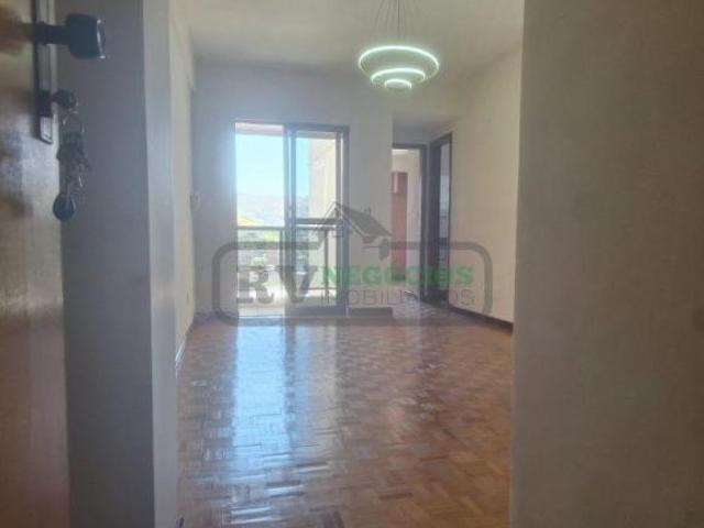 Apartamento para Venda em Juiz de Fora, Centro, 1 dormitório, 1 banheiro, 2 vagas
