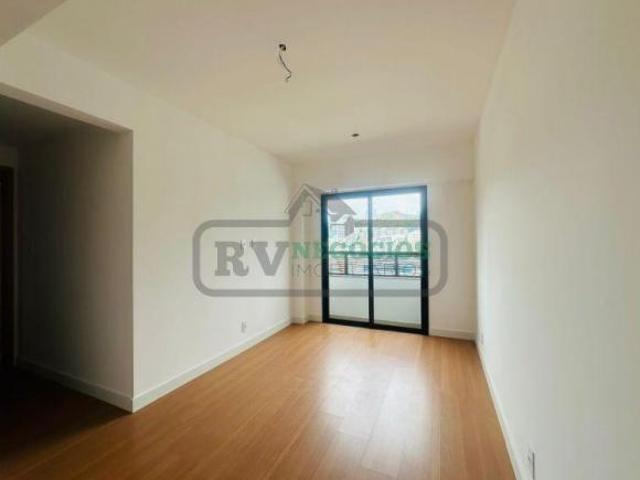 Apartamento para Venda em Juiz de Fora, Centro, 2 dormitórios, 1 suíte, 2 banheiros, 1 vaga