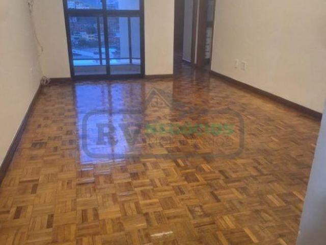Apartamento para Venda em Juiz de Fora, Morro da Glória, 1 dormitório, 1 banheiro, 2 vagas