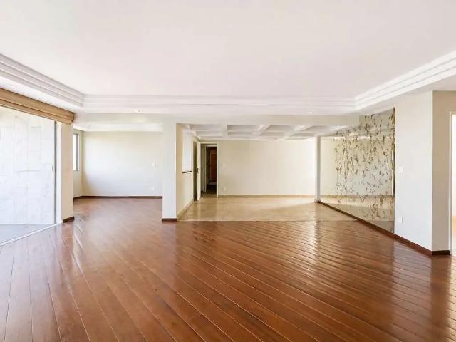 Apartamento para Venda em Juiz de Fora/MG Centro 4 Quartos