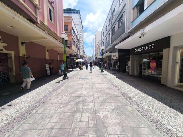 Apartamento para Venda em Juiz de Fora/MG Centro 4 Quartos