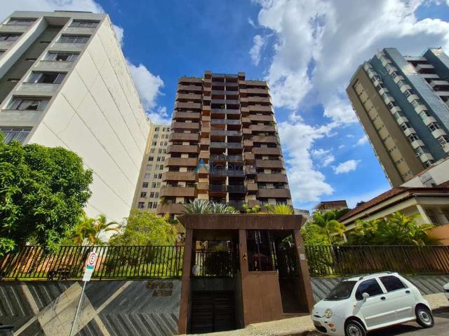 Apartamento para Venda em Juiz de Fora/MG Centro 4 Quartos
