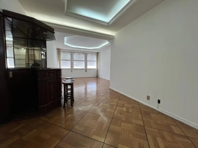 Apartamento para Venda em Juiz de Fora/MG Centro 4 Quartos