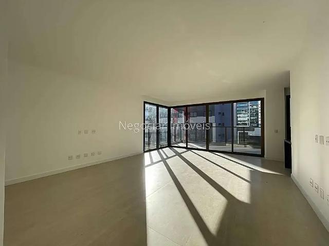Apartamento para Venda em Juiz de Fora/MG Centro 4 Quartos