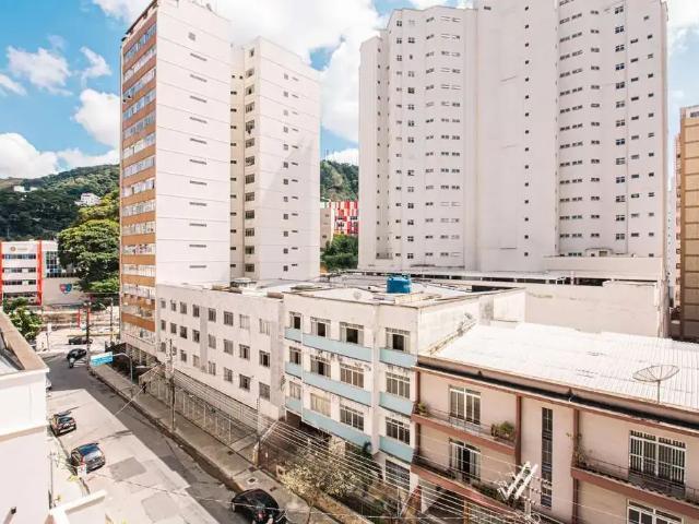 Apartamento para Venda em Juiz de Fora/MG Centro 4 Quartos