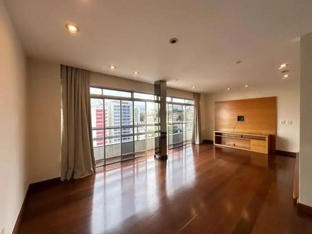 Apartamento para Venda em Juiz de Fora/MG Centro 4 Quartos
