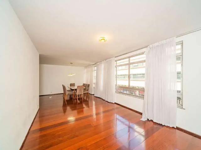 Apartamento para Venda em Juiz de Fora/MG Centro 4 Quartos