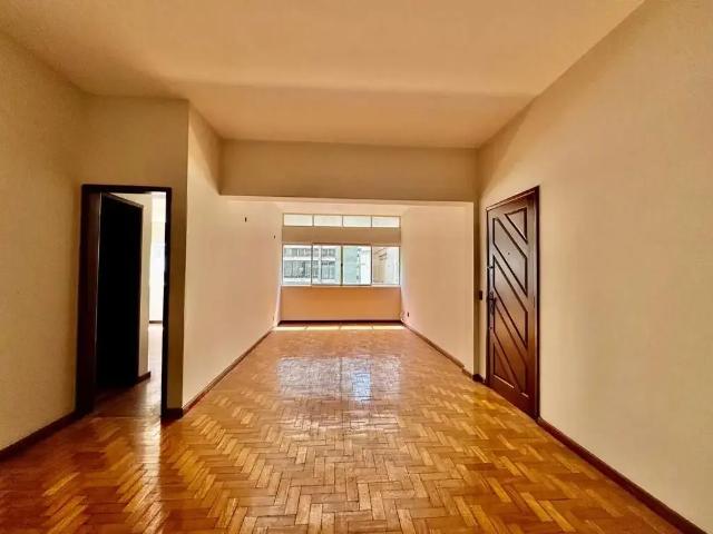 Apartamento para Venda em Juiz de Fora/MG Centro 3 Quartos