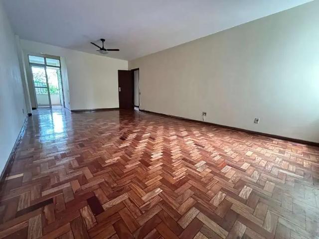 Apartamento para Venda em Juiz de Fora/MG Centro 3 Quartos