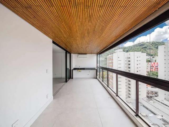 Apartamento para Venda em Juiz de Fora/MG Centro 3 Quartos