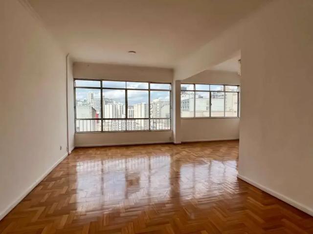Apartamento para Venda em Juiz de Fora/MG Centro 3 Quartos