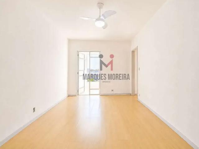 Apartamento para Venda em Juiz de Fora/MG Centro 3 Quartos