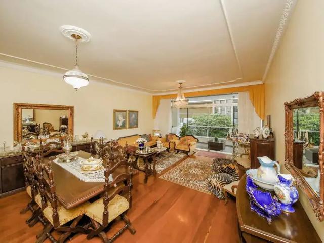 Apartamento para Venda em Juiz de Fora/MG Granbery 4 Quartos
