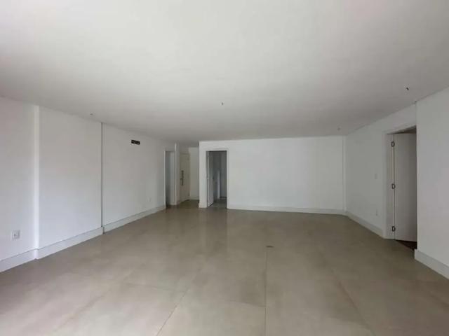 Apartamento para Venda em Juiz de Fora/MG Granbery 4 Quartos