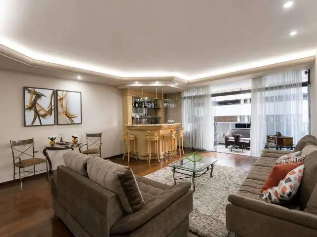 Apartamento para Venda em Juiz de Fora/MG Granbery 4 Quartos