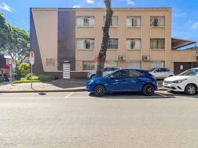 Apartamento para venda em Juvevê de 140.00m² com 3 Quartos, 1 Suite e 1 Garagem