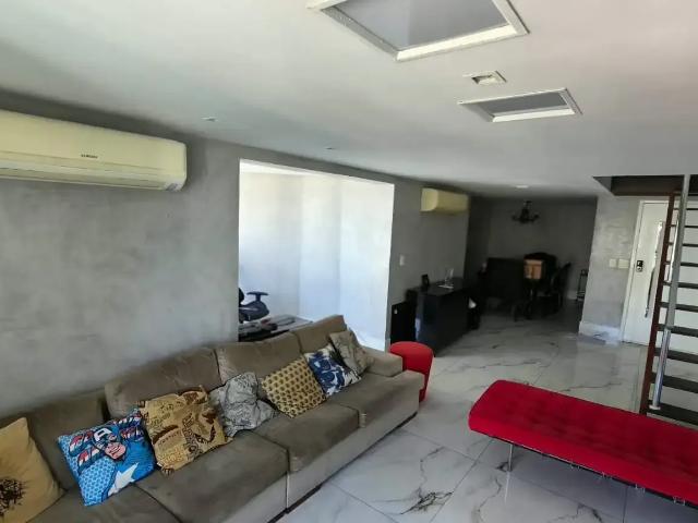 Apartamento para Venda em Jaboatão dos Guararapes/PE Piedade 5 Quartos