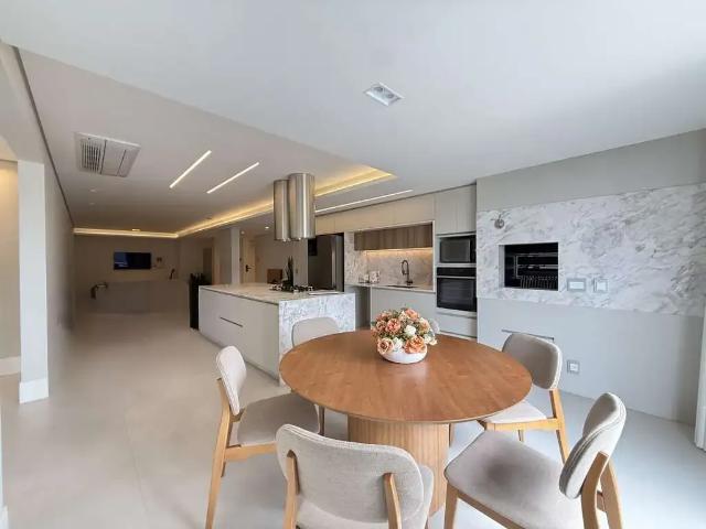 Apartamento para Venda em Jaraguá do Sul/SC Centro 4 Quartos