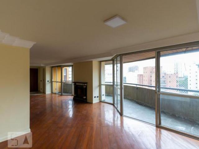 Apartamento para venda em Panamby de 240.00m² com 4 Quartos, 4 Suites e 2 Garagens