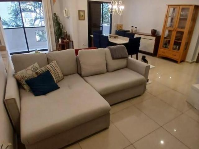 Apartamento para venda em Jardim Das Acácias de 130.00m² com 3 Quartos, 1 Suite e 3 Garagens