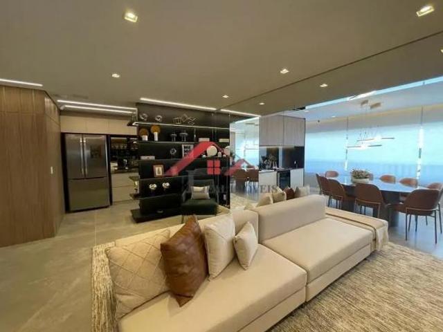 Apartamento para venda em Jardim de 126.00m² com 4 Quartos, 2 Suites e 2 Garagens