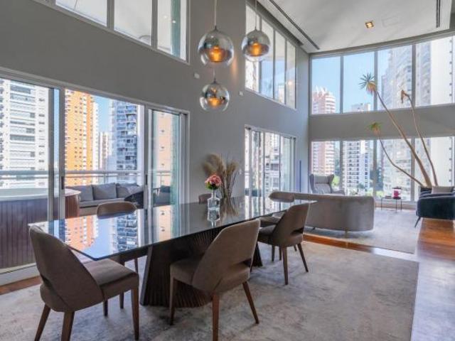 Apartamento para venda em Jardim Fonte do Morumbi com 2 quartos, sendo 2 suítes, 210m²