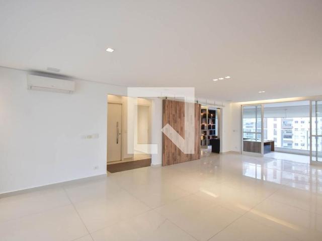 Apartamento para venda em Jardim Fonte Do Morumbi em São Paulo São Paulo de 213.00m² com 4 Quartos, 2 Suítes e 4 Garagens