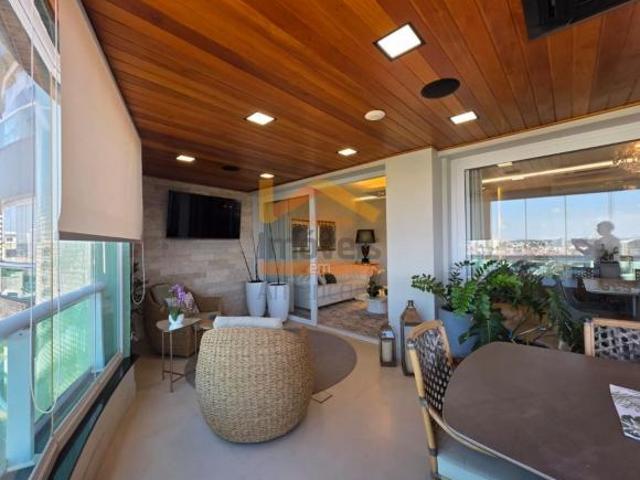 Apartamento para venda em Jardim Girassol de 250.00m² com 3 Quartos, 3 Suites e 5 Garagens