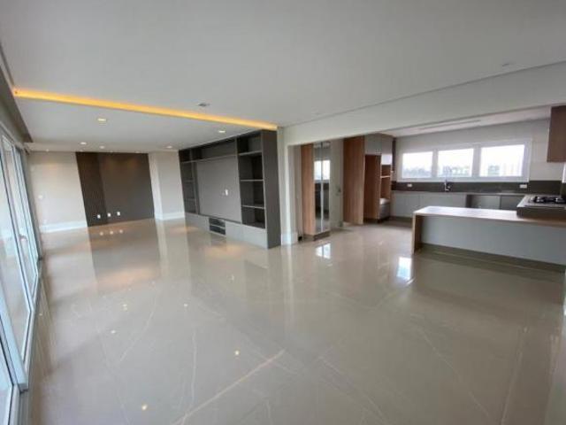 Apartamento para venda em Jardim Girassol de 250.00m² com 3 Quartos, 3 Suites e 3 Garagens