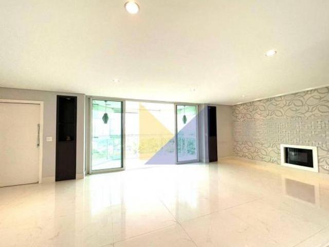 Apartamento para venda em Jardim Maia de 220.00m² com 3 Quartos, 3 Suites e 4 Garagens