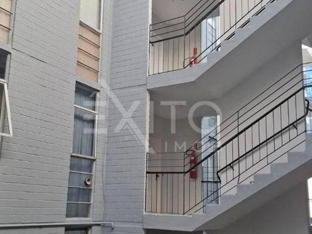Apartamento para venda em Jardim Messina de 54.00m² com 2 Quartos e 1 Garagem