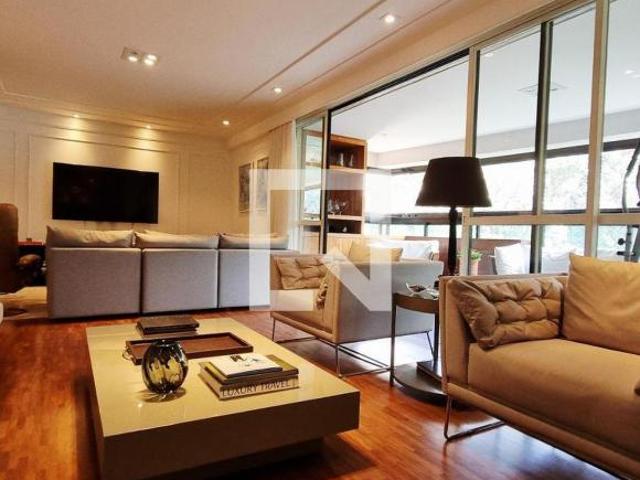 Apartamento para venda em Jardim Morumbi de 226.00m² com 3 Quartos, 3 Suites e 4 Garagens