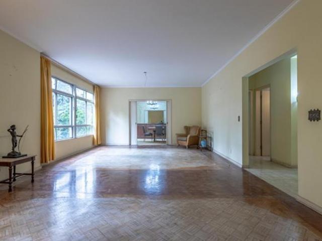 Apartamento para venda em Jardim Paulista com 3 quartos, sendo 1 suíte, 239m²