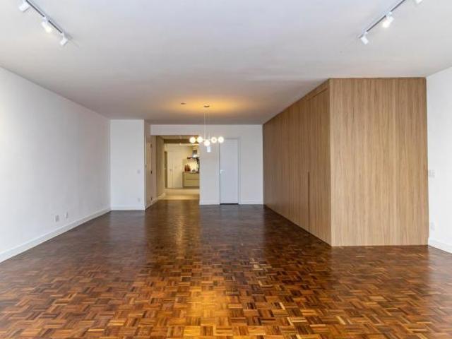 Apartamento para venda em Jardim Paulista com 3 quartos, sendo 3 suítes, 165m²
