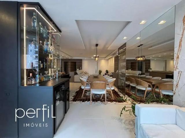 Apartamento para Venda em Joinville/SC Centro 4 Quartos