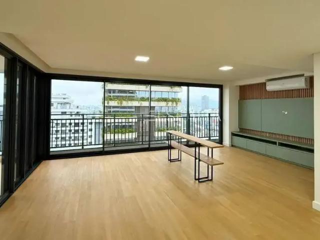 Apartamento para Venda em Joinville/SC Centro 4 Quartos