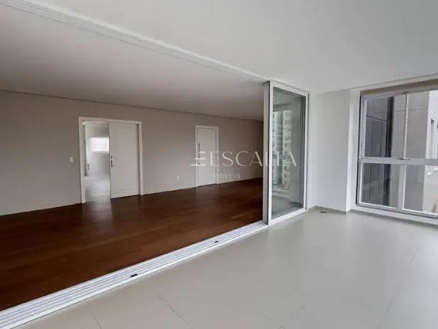 Apartamento para Venda em Joinville/SC Centro 4 Quartos