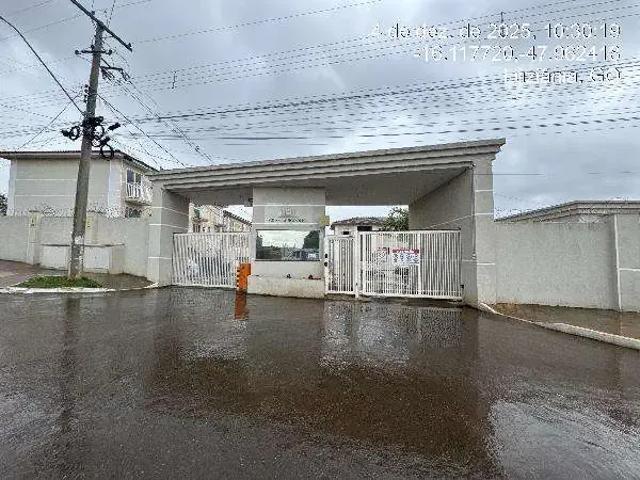 Apartamento para Venda em Luziânia/GO Fazenda Saia Velha 2 Quartos