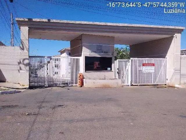 Apartamento para Venda em Luziânia/GO Fazenda Saia Velha 2 Quartos