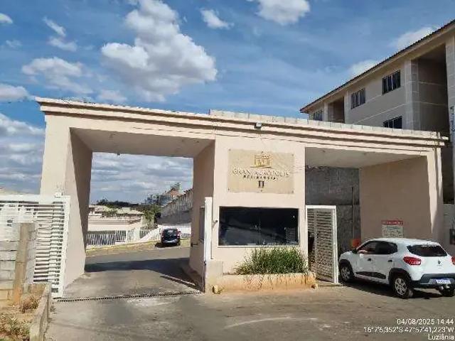 Apartamento para Venda em Luziânia/GO Fazenda Saia Velha 2 Quartos