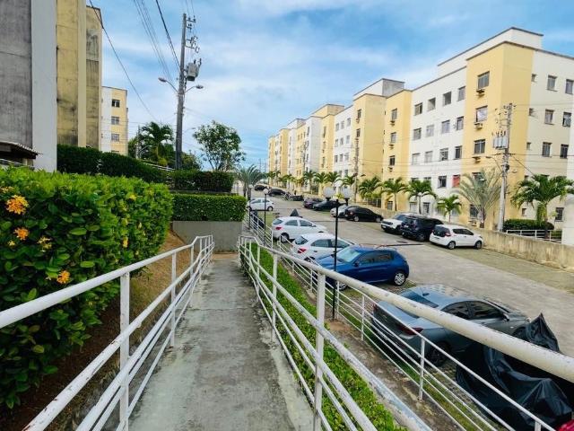Apartamento para Venda em Lauro de Freitas/BA Caji 2 Quartos