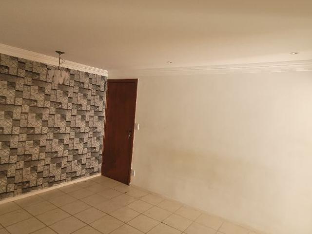 Apartamento para Venda em Lauro de Freitas/BA Caji 2 Quartos