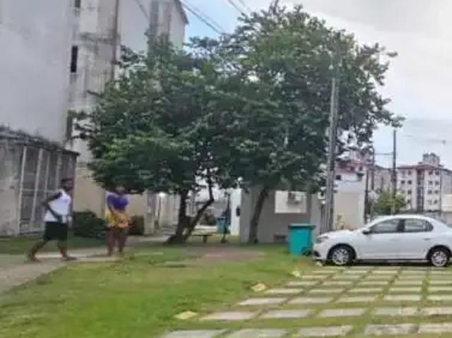 Apartamento para Venda em Lauro de Freitas/BA Caji 2 Quartos