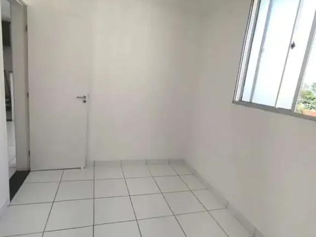 Apartamento para Venda em Lauro de Freitas/BA Centro 2 Quartos
