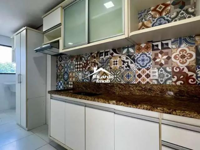 Apartamento para Venda em Lauro de Freitas/BA Pitangueiras 3 Quartos