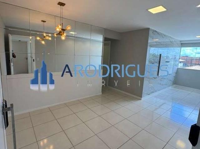 Apartamento para Venda em Lauro de Freitas/BA Pitangueiras 2 Quartos