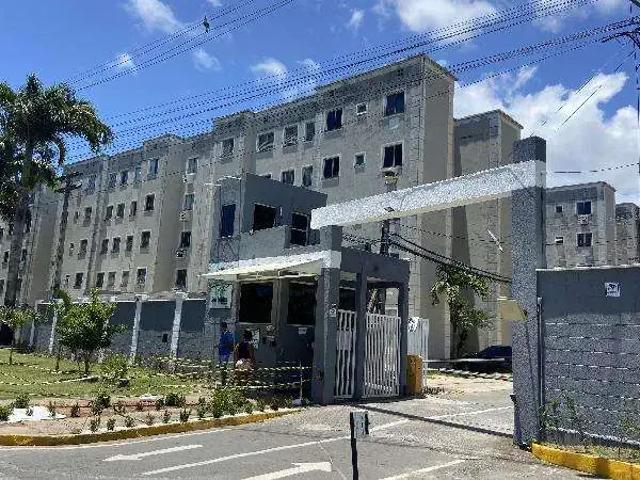Apartamento para Venda em Lauro de Freitas/BA Recreio Ipitanga 2 Quartos