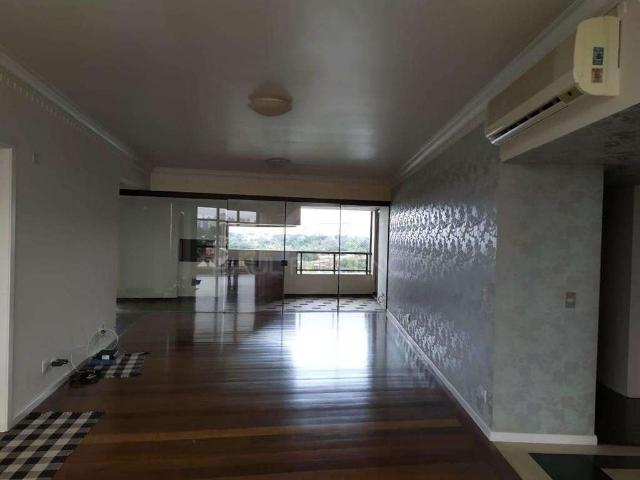 Apartamento para Venda em Londrina/PR Caiçaras 4 Quartos
